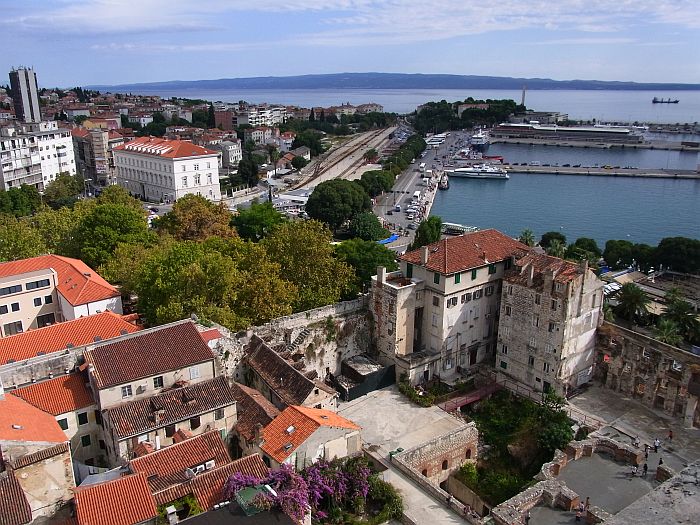 Eine lebendige Zeitreise durch Split - just luxe TRAVEL